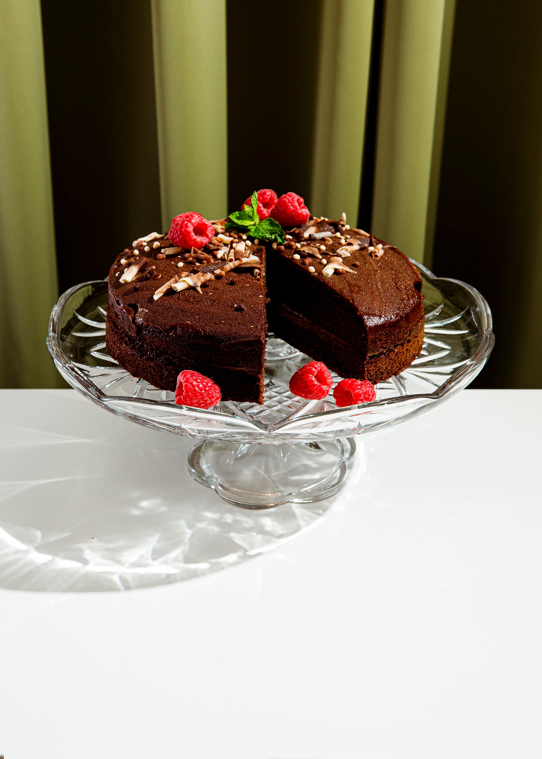 Killarney Crystal Trinity Footed Cake Plate 30cm – Tierneys Gifts